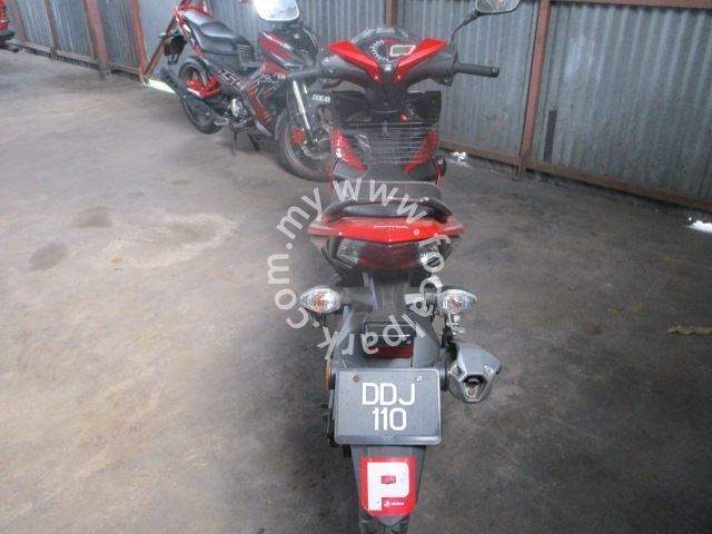 Focal Park. HONDA RS150R C.S.RED/P.N.BLUE (FS150FJ)