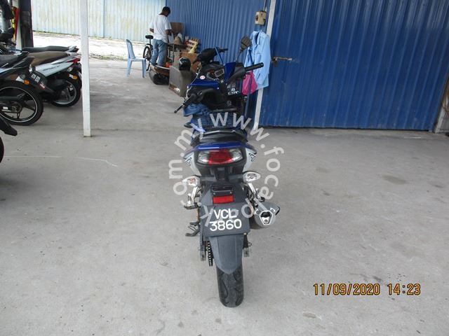 Focal Park. HONDA RS150R C.S.RED/P.N.BLUE (FS150FJ)