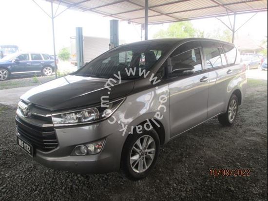 Focal Park. TOYOTA INNOVA 2.0 G A