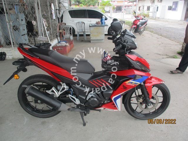 Focal Park. HONDA RS150R FS150FL/RS150R TRICO FS150FL3