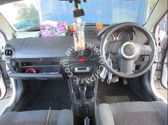 Focal Park. PROTON SAGA FL 1.3 CVT