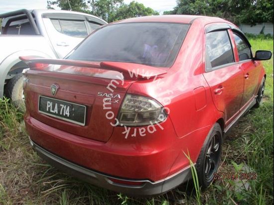 Focal Park. PROTON SAGA FL 1.6 AUTOMATIK