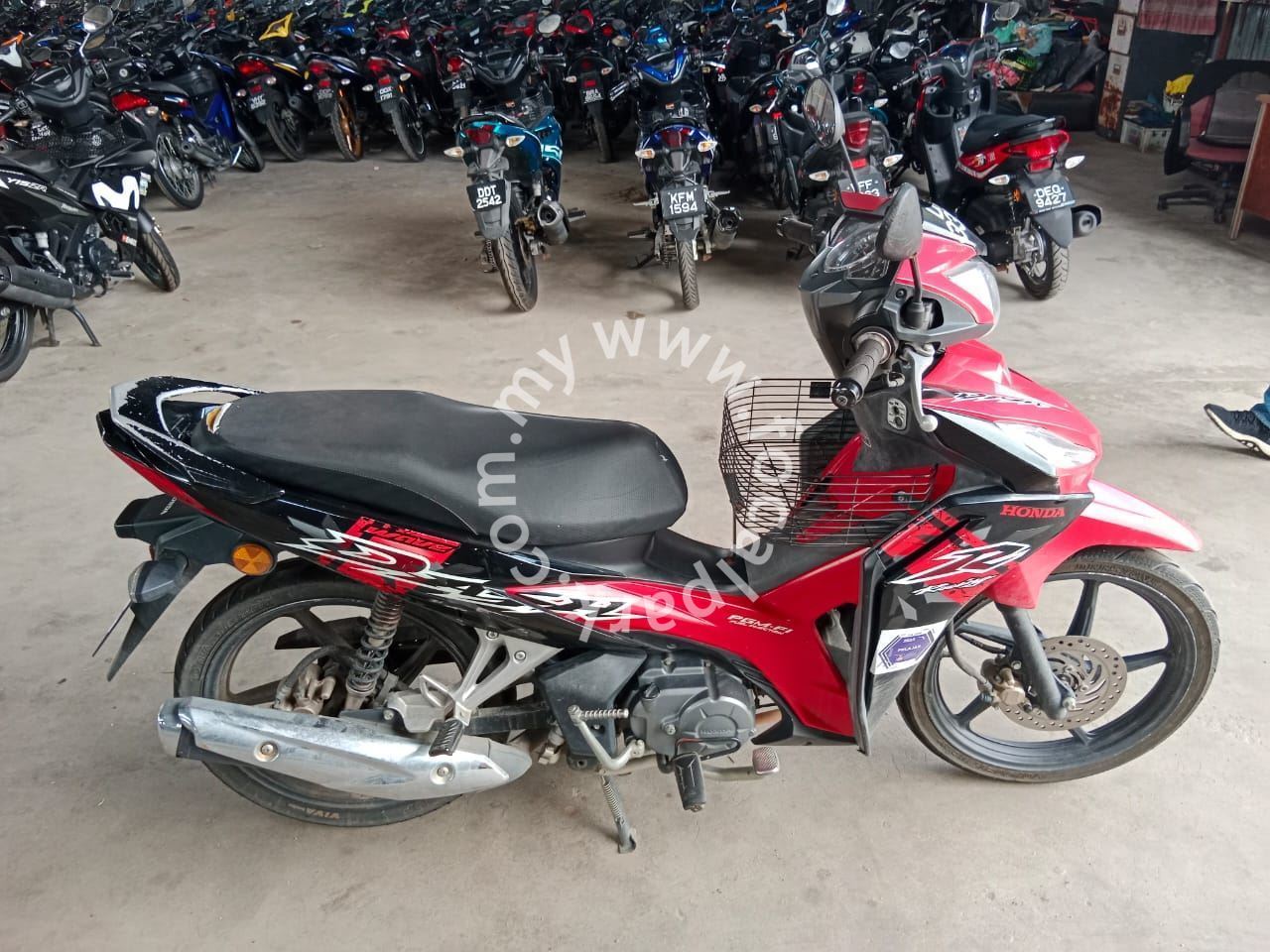 Focal Park. HONDA WAVE DASH FI-AFP110CRFG